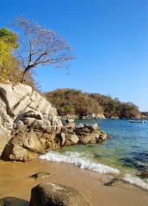 Santa Cruz Bay, Huatulco - Pretty beaches, a cute village, and FUN!