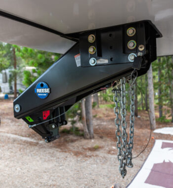 Reese Goose Box – How to Hitch and Unhitch (20K Gen 3)